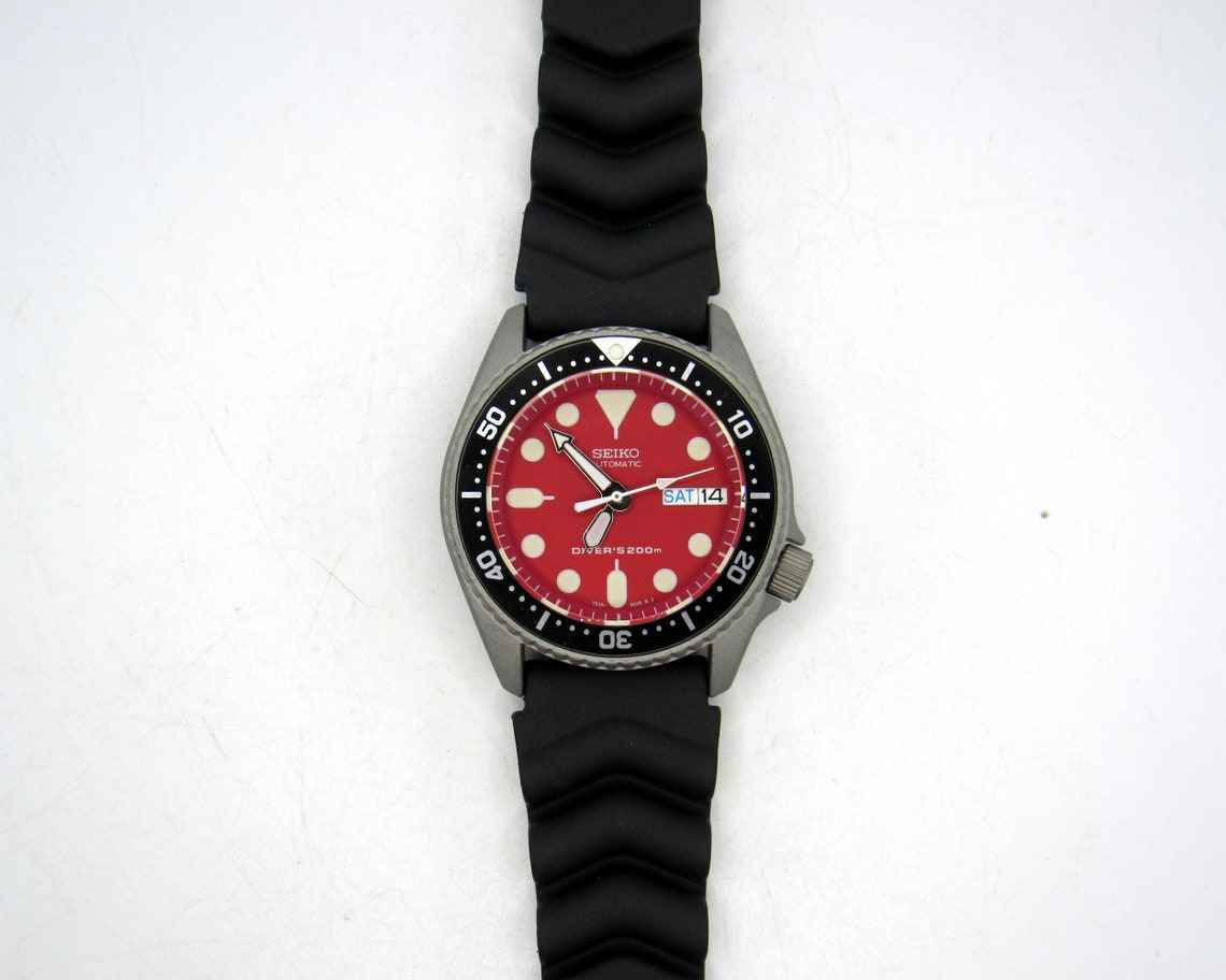 Vintage Watch Seiko Skx013 Mod Divers Watch Nh36a RED Dial | Etsy