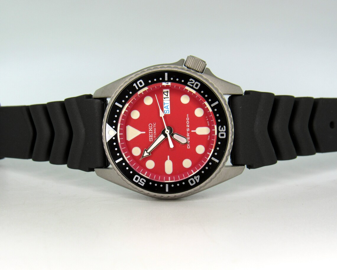 Vintage Watch Seiko Skx013 Mod Divers Watch Nh36a RED Dial | Etsy