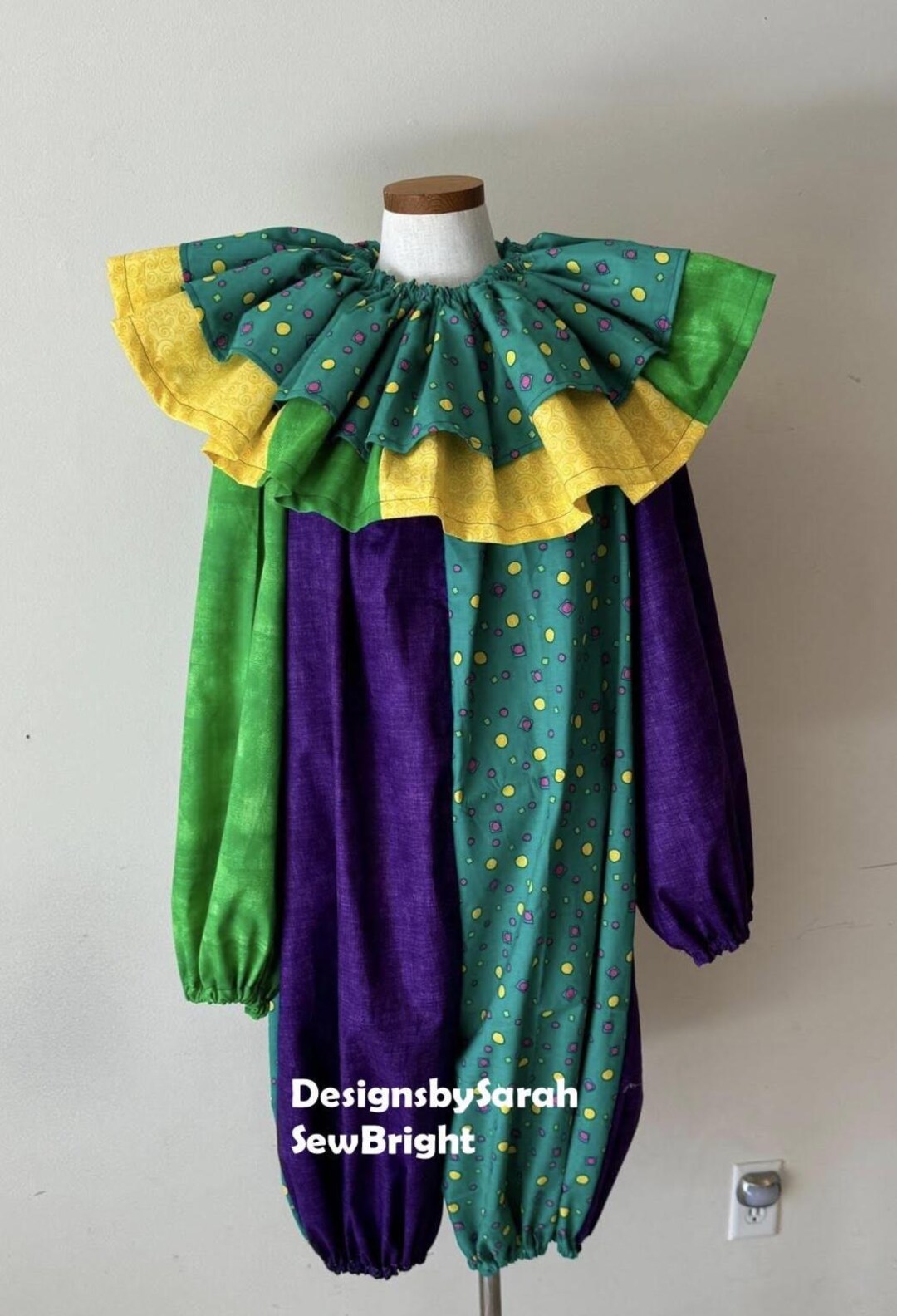 Adult Small Clown Costume - Halloween Mardi Gras - Circus Carnival ...