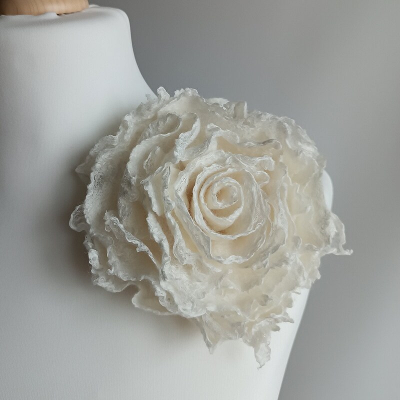 White Silk Flowers - Etsy