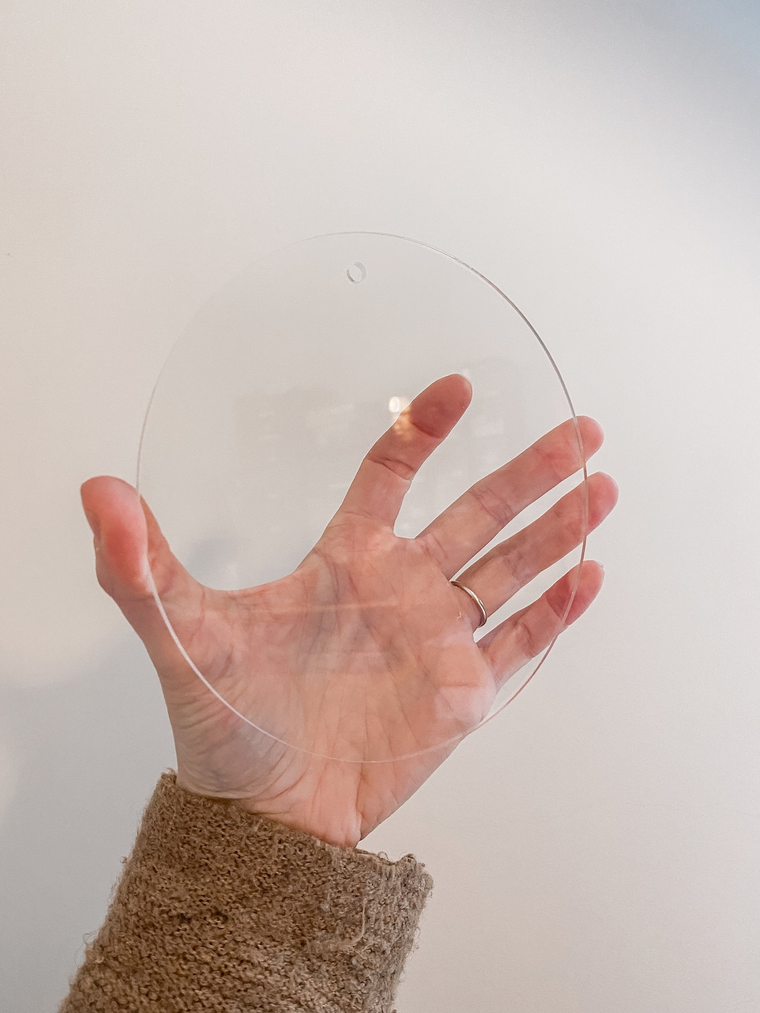 Laser Cut Round Perspex Blank With Hole for Hanging. - Etsy