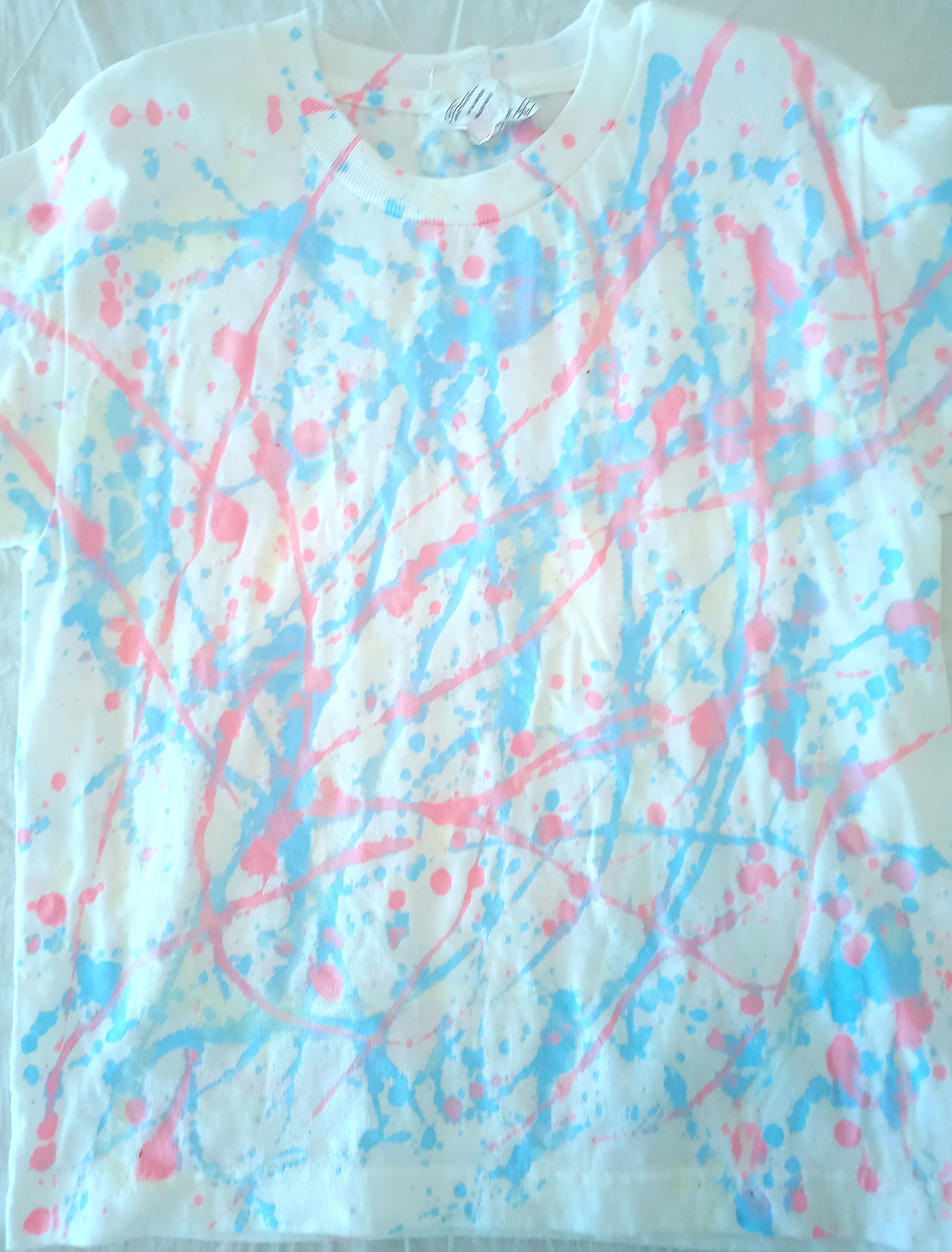 Solar Active Color Changing Splatter Art Shirt Youth X-small Blue and ...