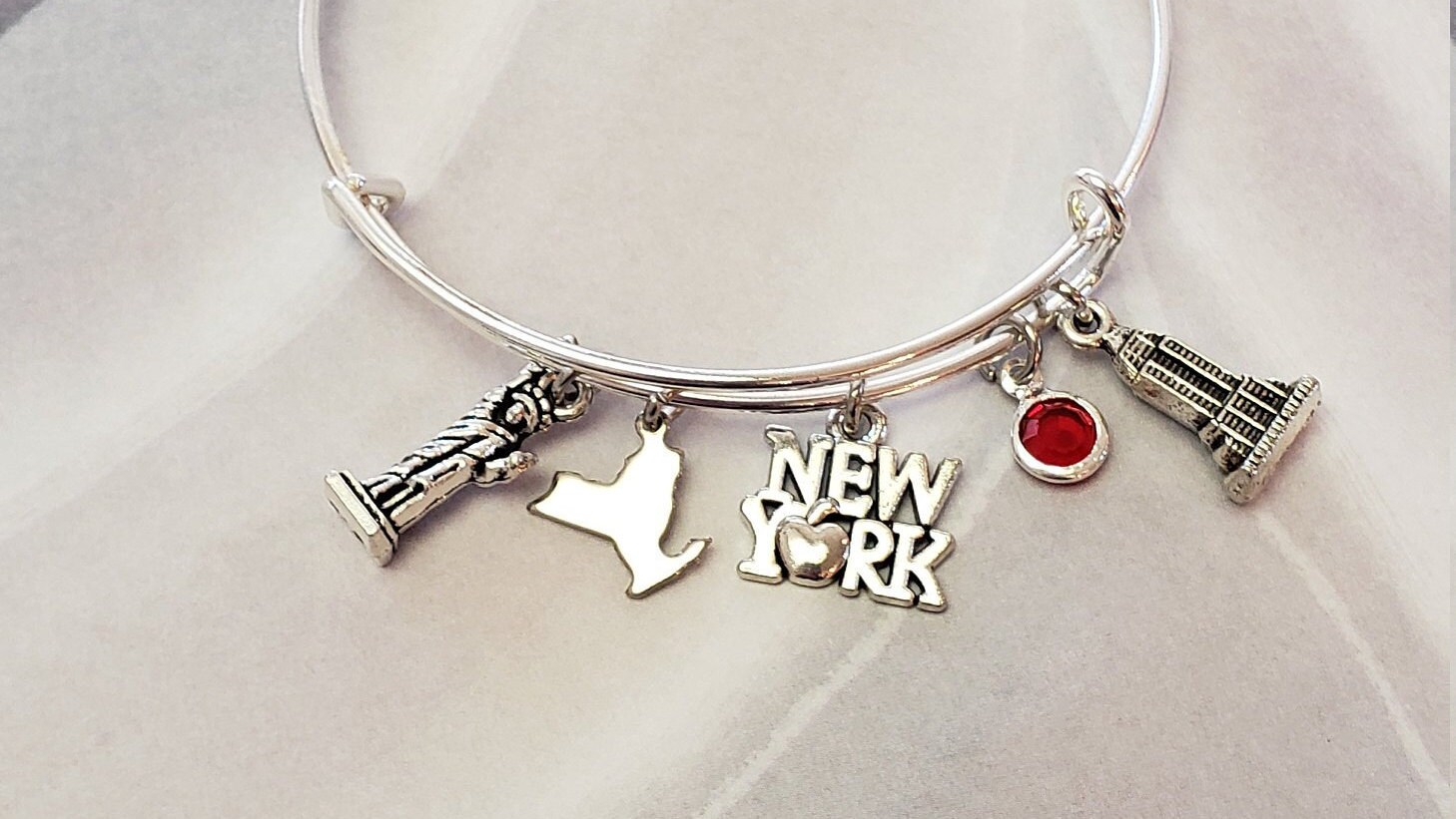 New York Charm Bracelet, Statue of Liberty, Empire State Building and ...