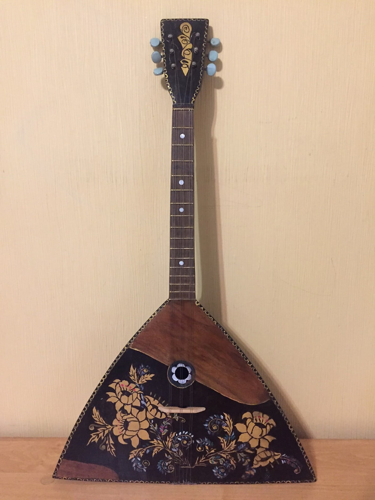 Balalayka Folk Instrument Pianting Paint 6 Strings SOVJET | Etsy