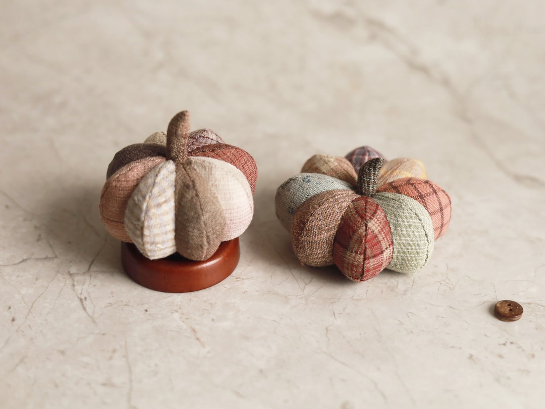 Pumpkin Pincushion PDF Sewing Pattern and Tutorial - Scrap Buster ...