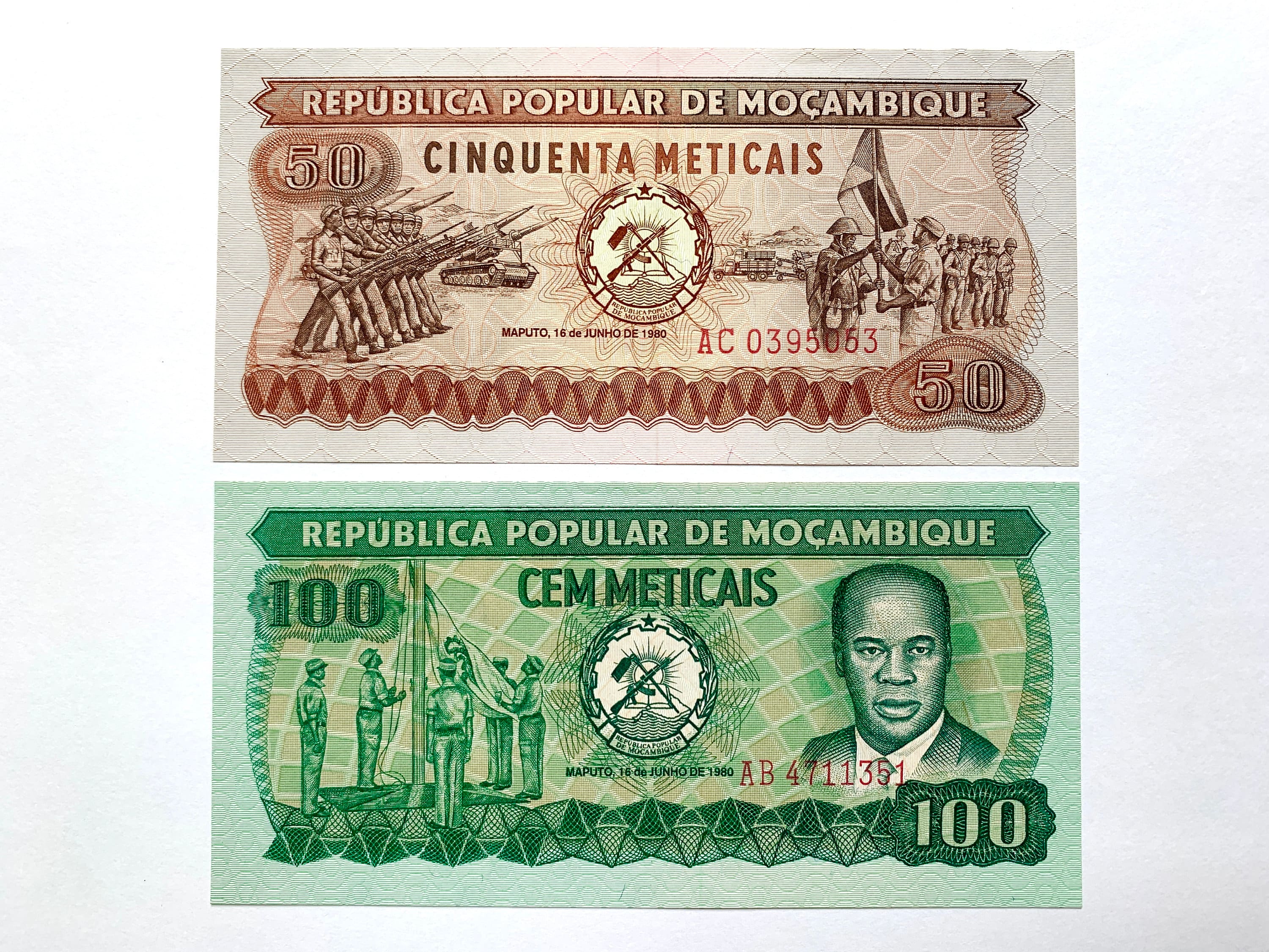 2 pcs Mozambique Meticais Banknote Set. 1980's Currency. | Etsy