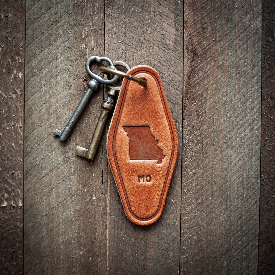 Missouri Leather Keychain Motel Style - Etsy