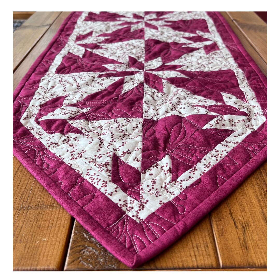 Burgundy Hunter Star Table Runner Quilt Kit From Quiltiesisters (size ...