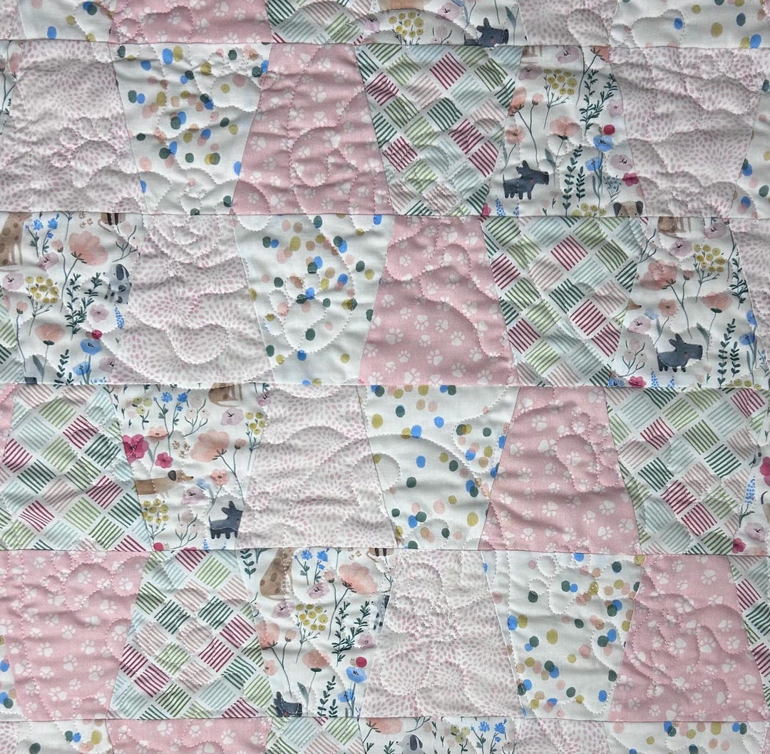 Pink Pastel Puppies Pre-cut Tumbler Quilt Kit, Dog Themed Quilt Kit ...