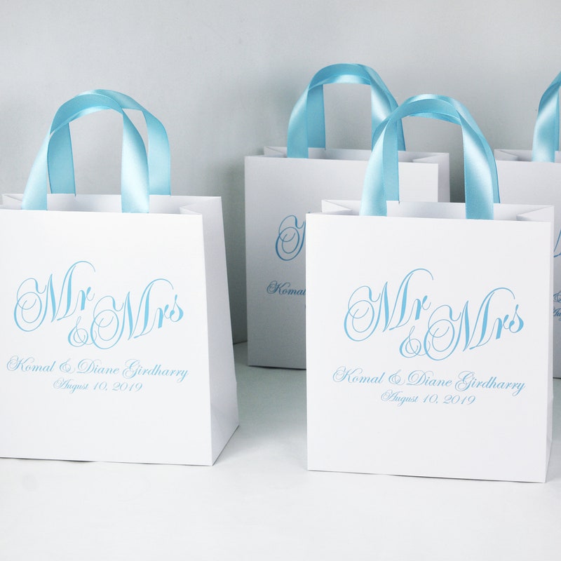 Wedding Gift Bags - 60+ Gift Ideas for 2024
