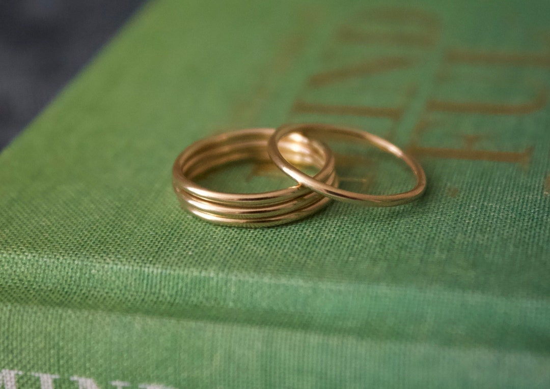 Minimalist Ring/ Thread of Gold Bands/stackable Handmade/dainty/ Smooth ...