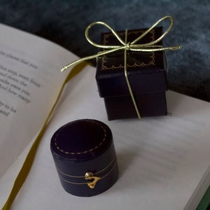 Antique Vintage Style Mini Ring Box/ Engagement Proposal Oval - Etsy