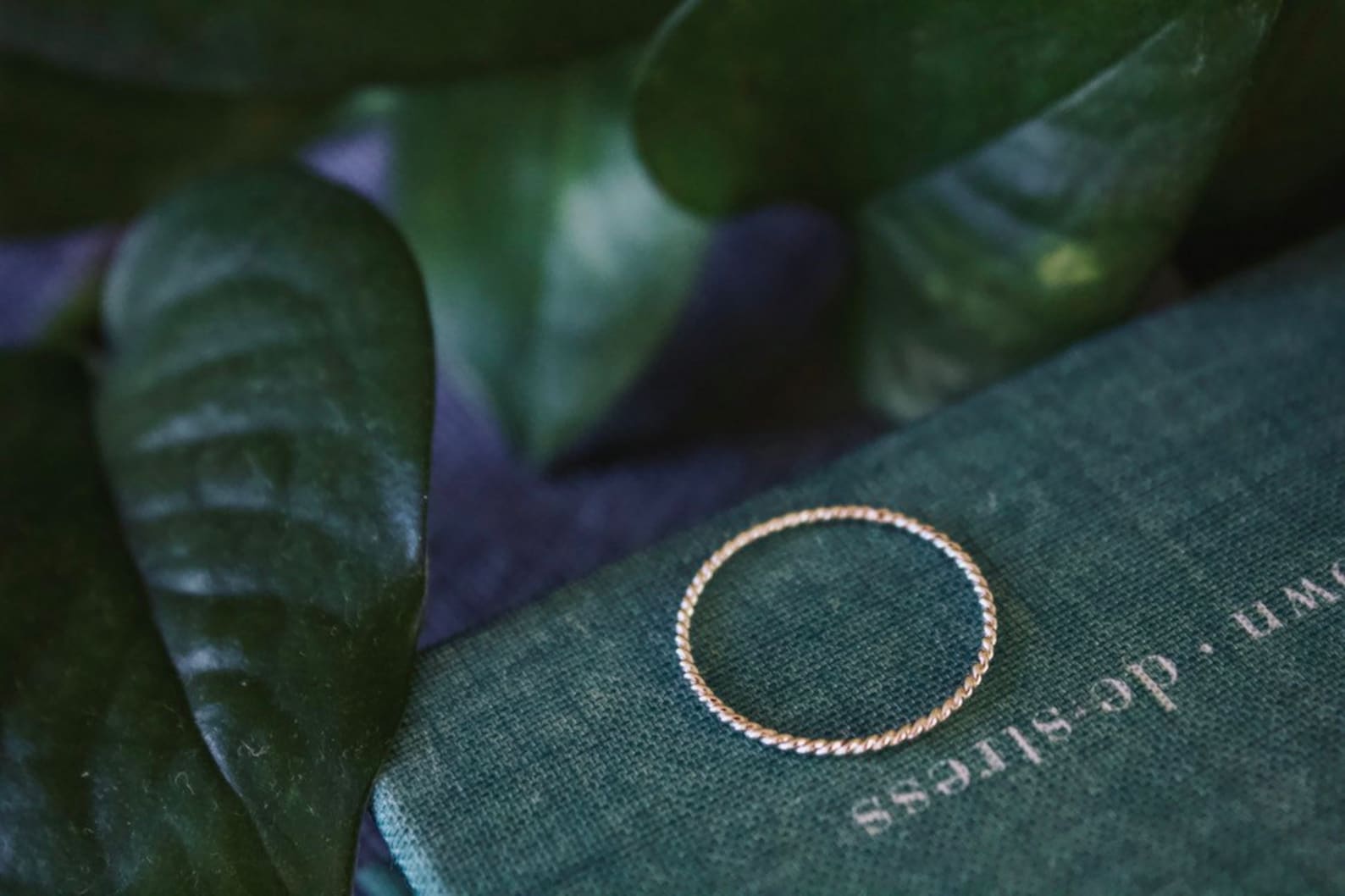 Minimalist Ring/ Thread of Gold Bands/stackable | Etsy