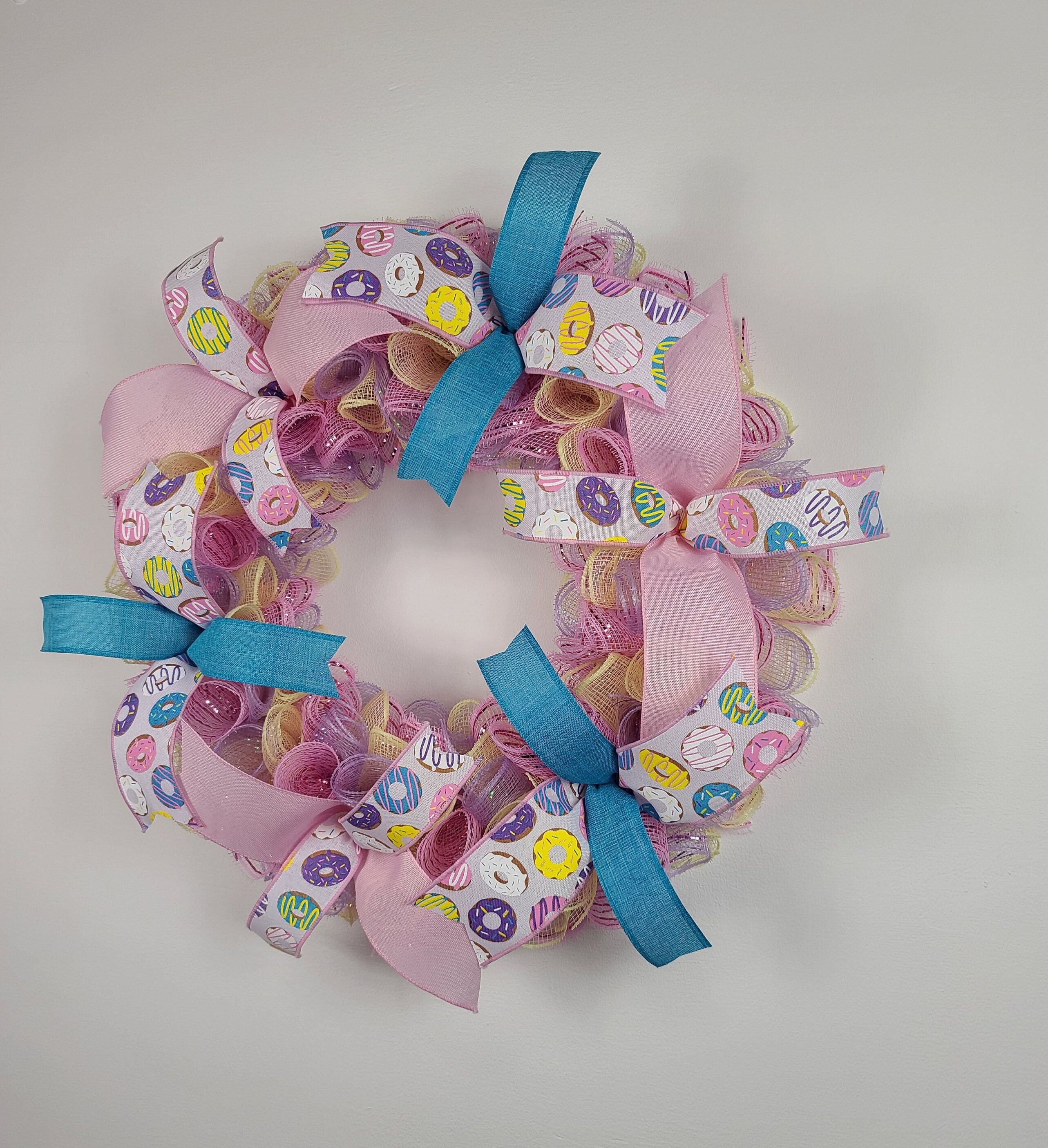 Donut Wreath, Donut Decorations, Birthday Party Decoration, Donut ...