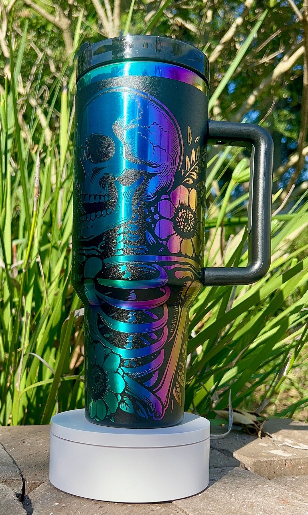 Skulls and Caffeine Holographic Dupe or Chroma Engraved 40oz Tumbler ...