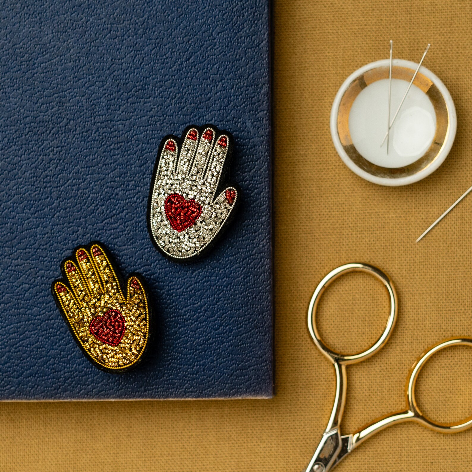 Heart in Hand - Goldwork Hand Embroidered Brooch - Etsy