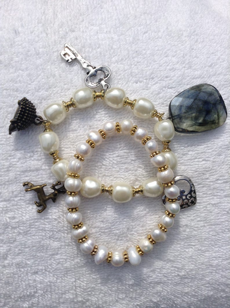 Outlander, Book 1, Small, Bracelet-ellen's Pearls - Etsy