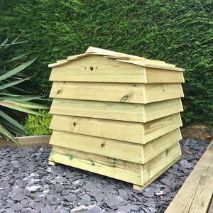 Cute Beehive Style Garden Storage Compost Bin | Ornamental Composter ...