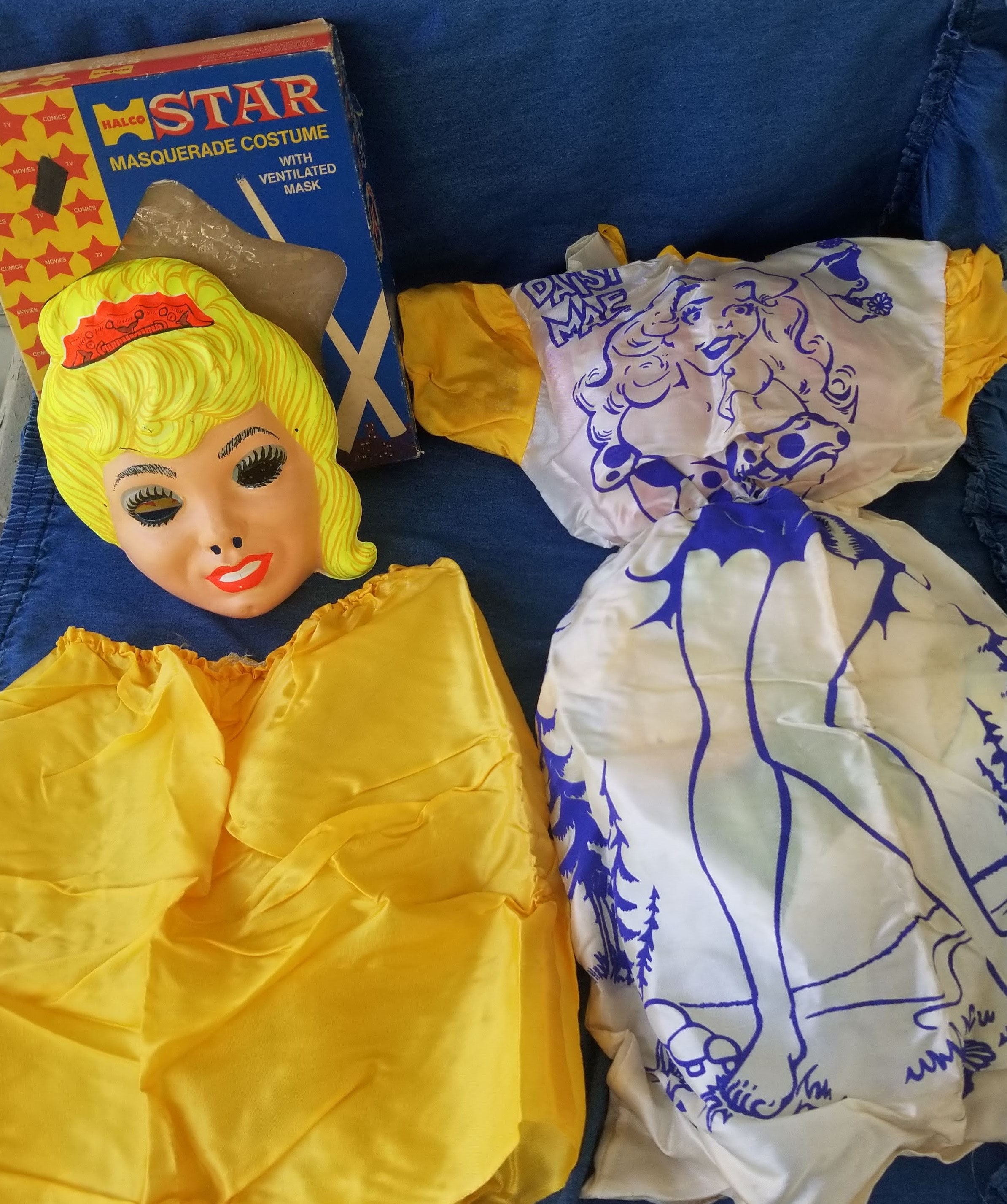 Original Daisy Duke Costume