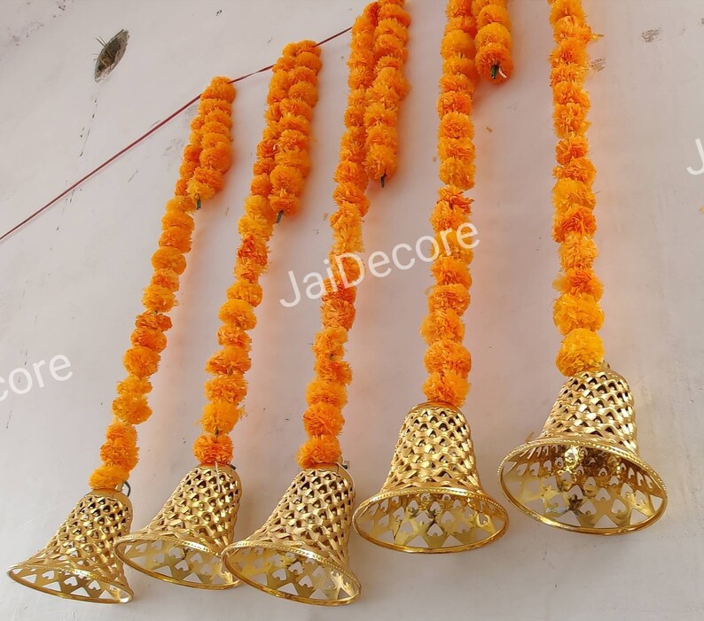 Big 9 Inch Bell Flower Garlands With Beautiful Bells Backdrops Flower ...