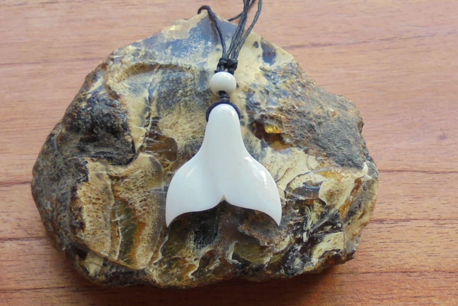 Maori Whale Tail Bone Necklace Bone Pendant Bali Bone - Etsy