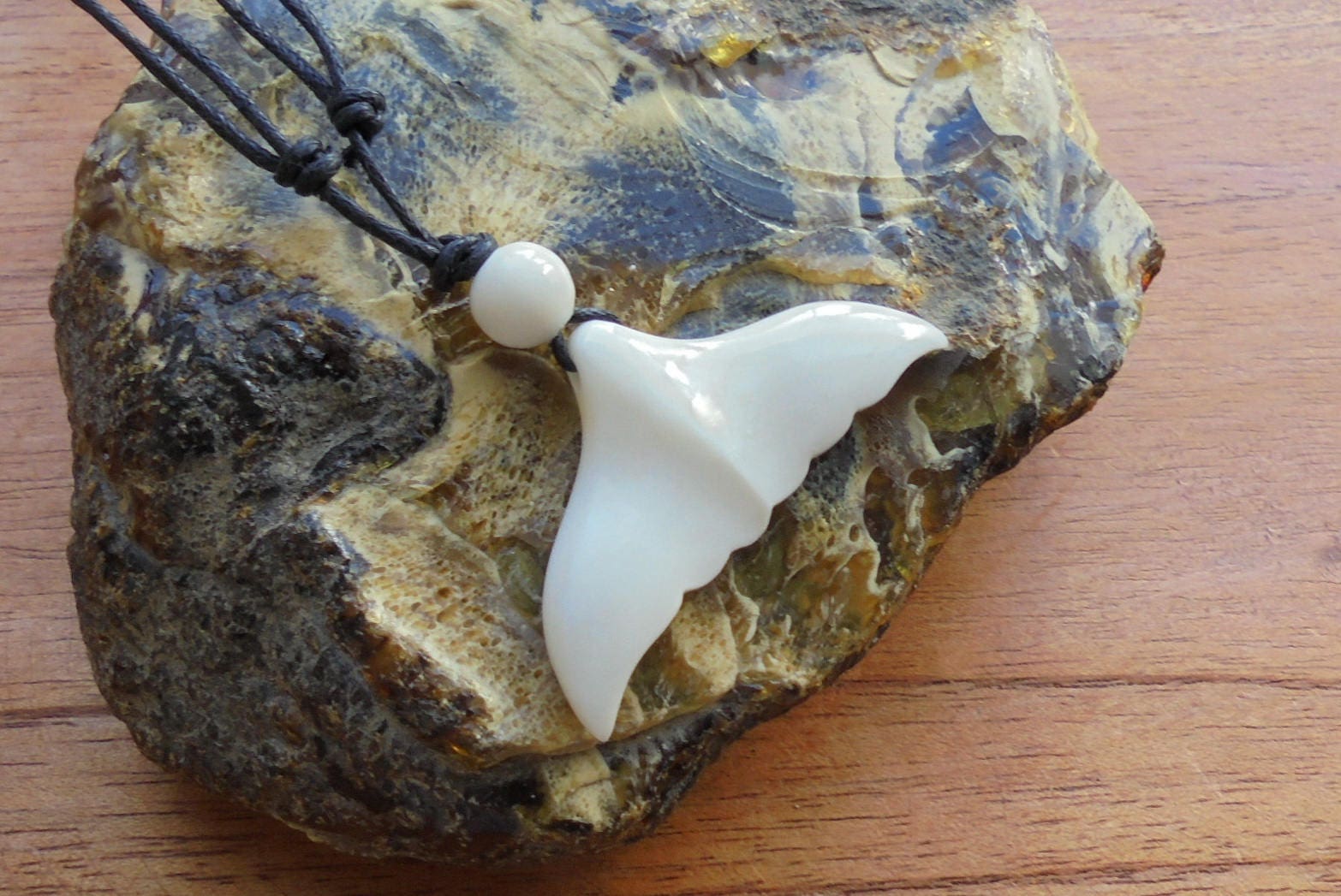 Maori Whale Tail Bone Necklace Bone Pendant Bali Bone | Etsy