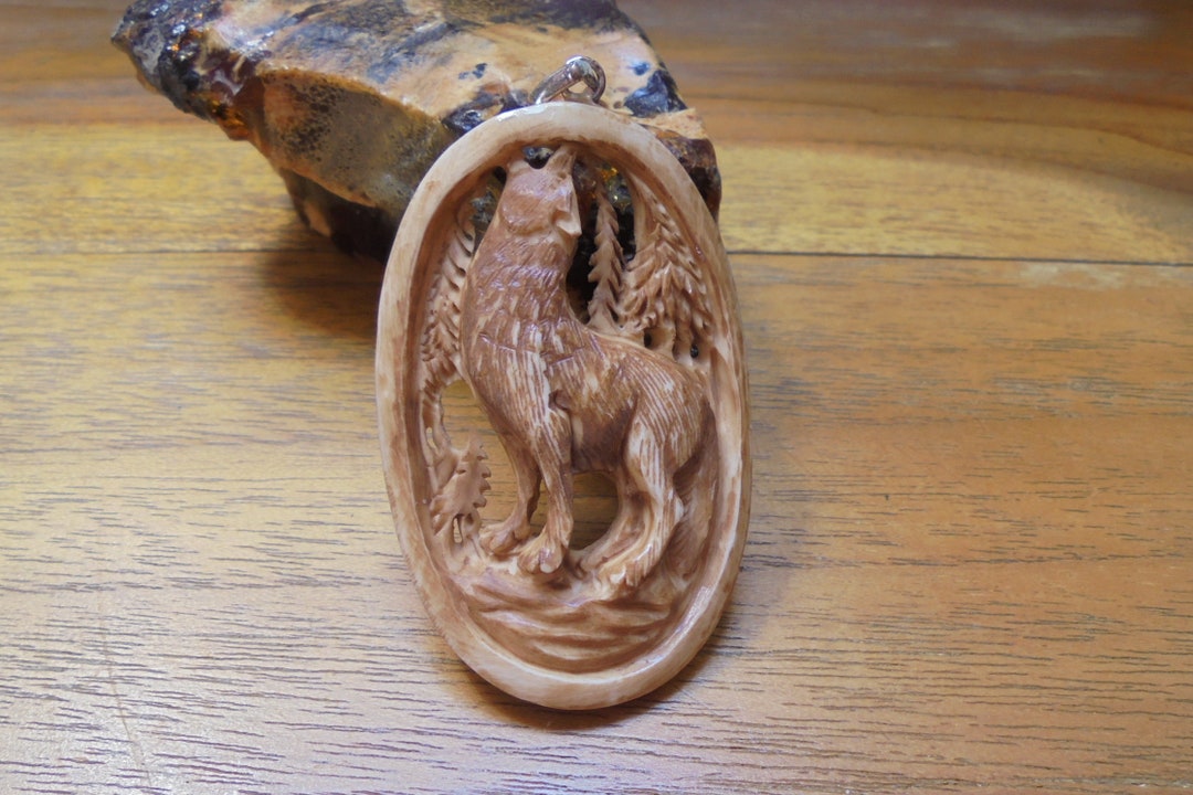 Wolf Bone Pendant, Wolf Carving in Brown Color, Moon Howling Wolf Bali ...