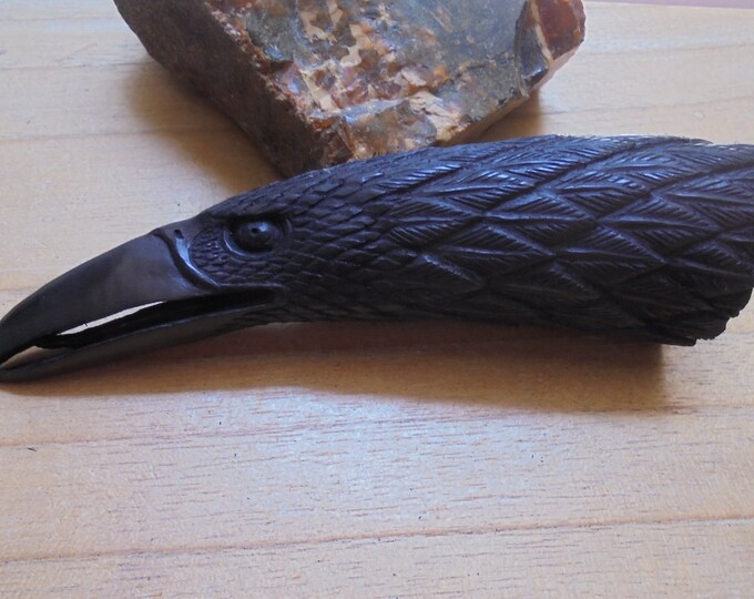 Hand Carved Raven Head, Black Raven, Buffalo Horn Carving RV031723 - Etsy