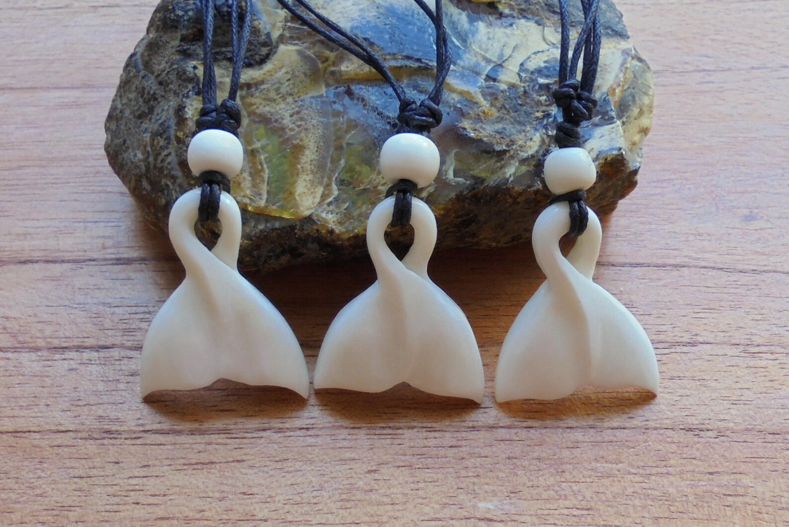 Maori Whale Tail Bone Necklace Bone Pendant Bali Bone | Etsy