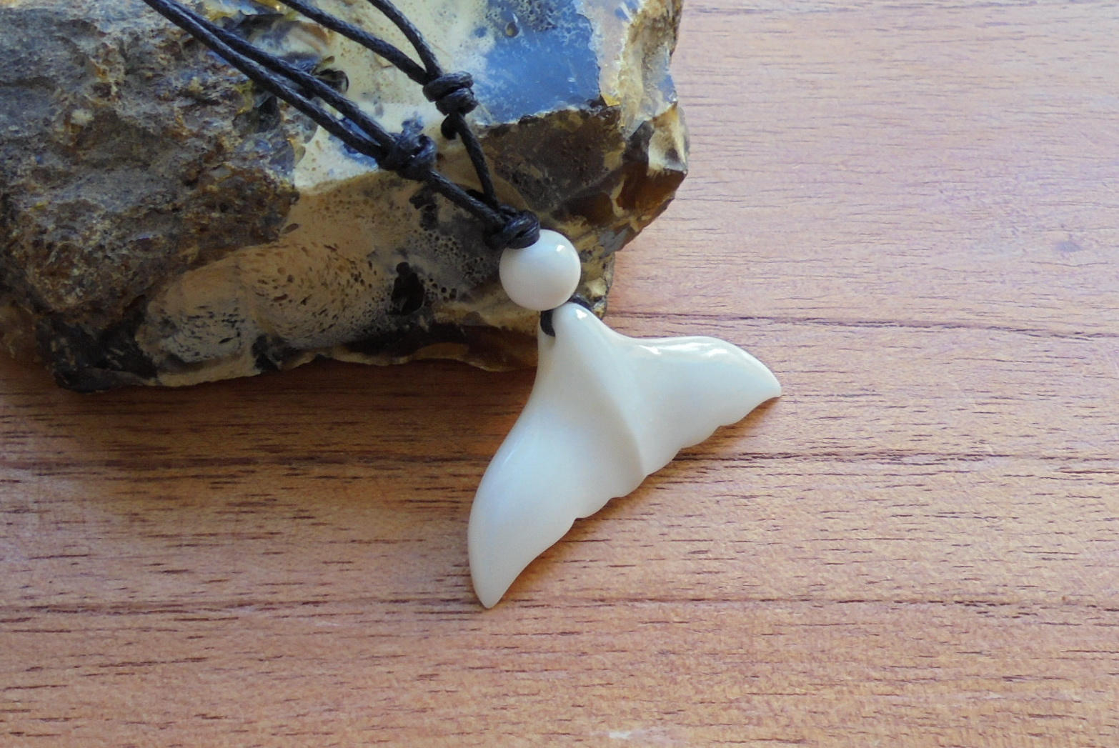 Maori Whale Tail Bone Necklace Bone Pendant Bali Bone - Etsy