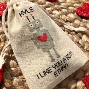 Set of 10 Kid's Valentine's Day Party Favor Bags / Robot Valentine ...