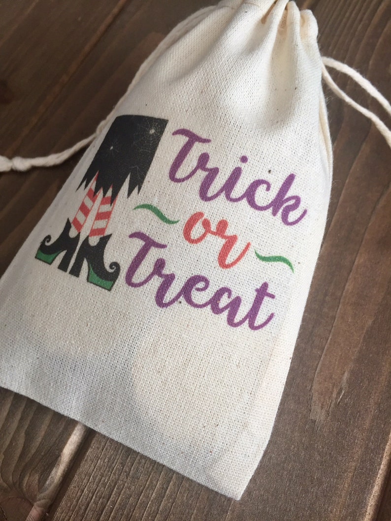 Set of 10 Halloween Party Favor Bags / Trick or Treat Witch | Etsy