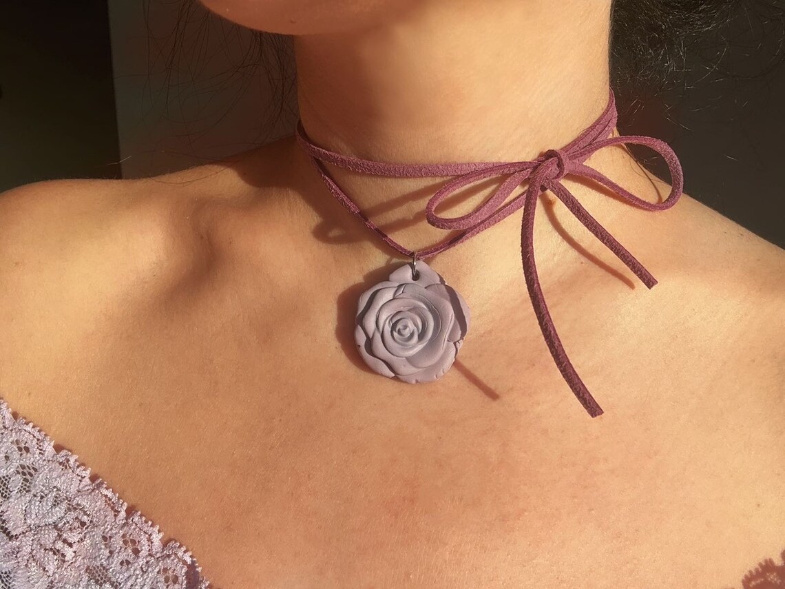 Bridgerton's Glamour: Enchanted Clay Flower Choker, Colorful Flower ...