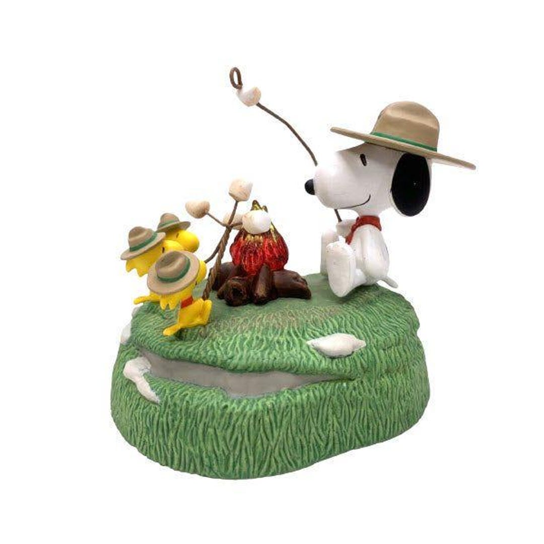 Beagle Scouts' Campfire (snoopy) Hallmark Keepsake Christmas Tree ...