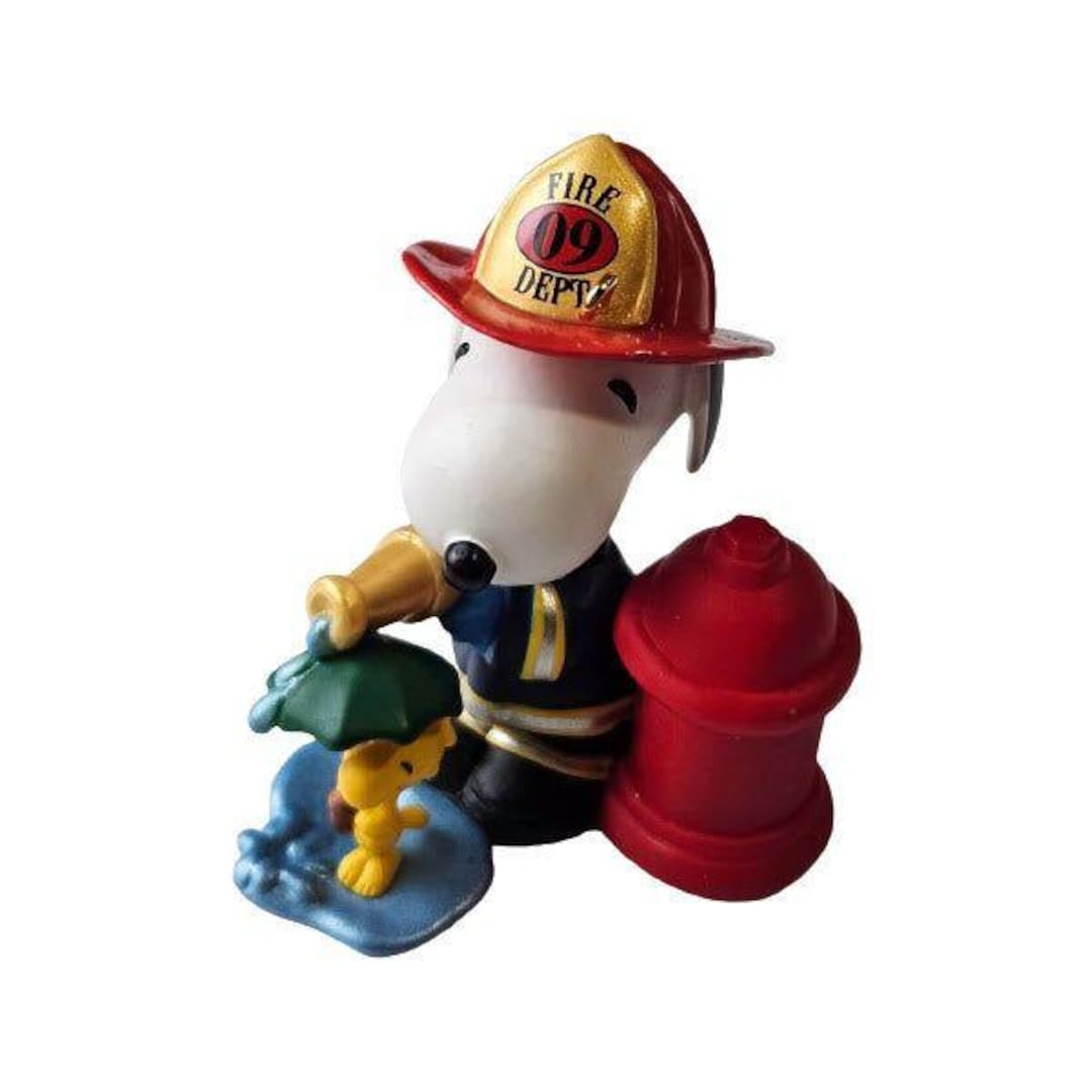 Firefighter Snoopy (spotlight on Snoopy) Hallmark Keepsake Christmas ...
