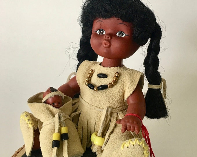 Vintage FIRST NATIONS DOLL With Baby, Suede and Bead Clothes, Black ...