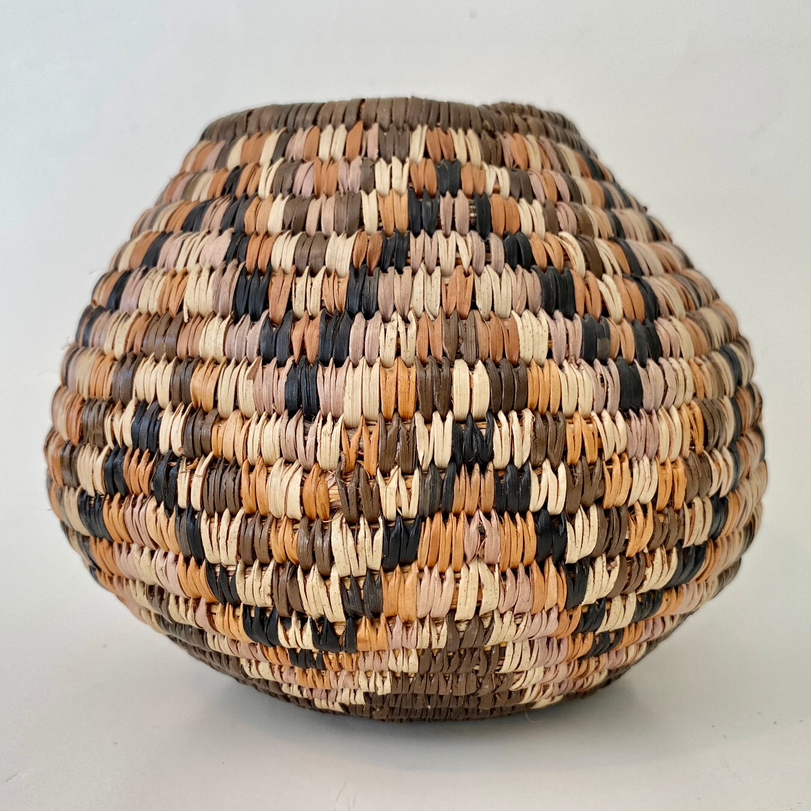 1990s AFRICAN COIL BASKET Vintage 5 H Palm & Wild - Etsy