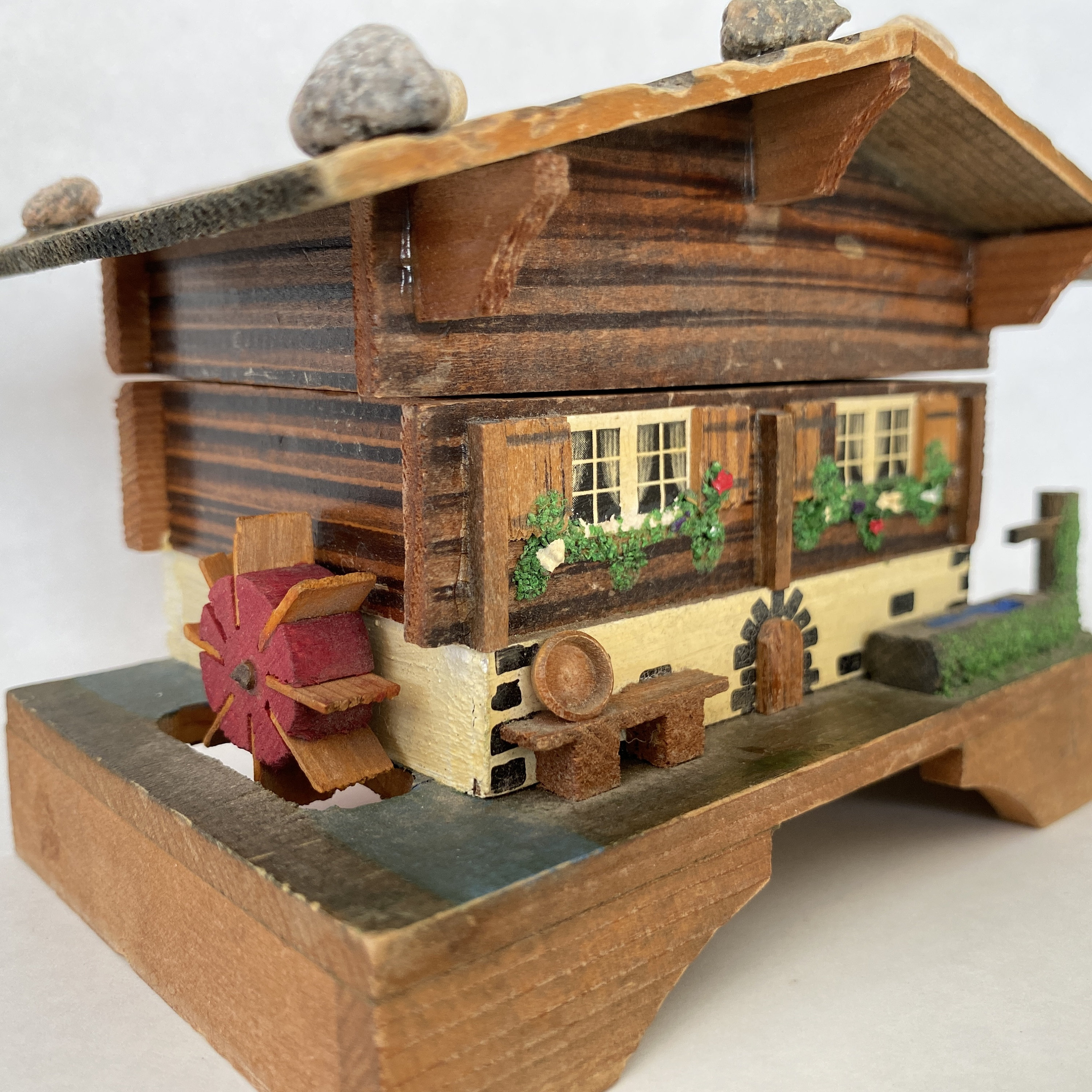 Collectibles Plays Somewhere My Love Mountain Chalet Box Vintage Music ...