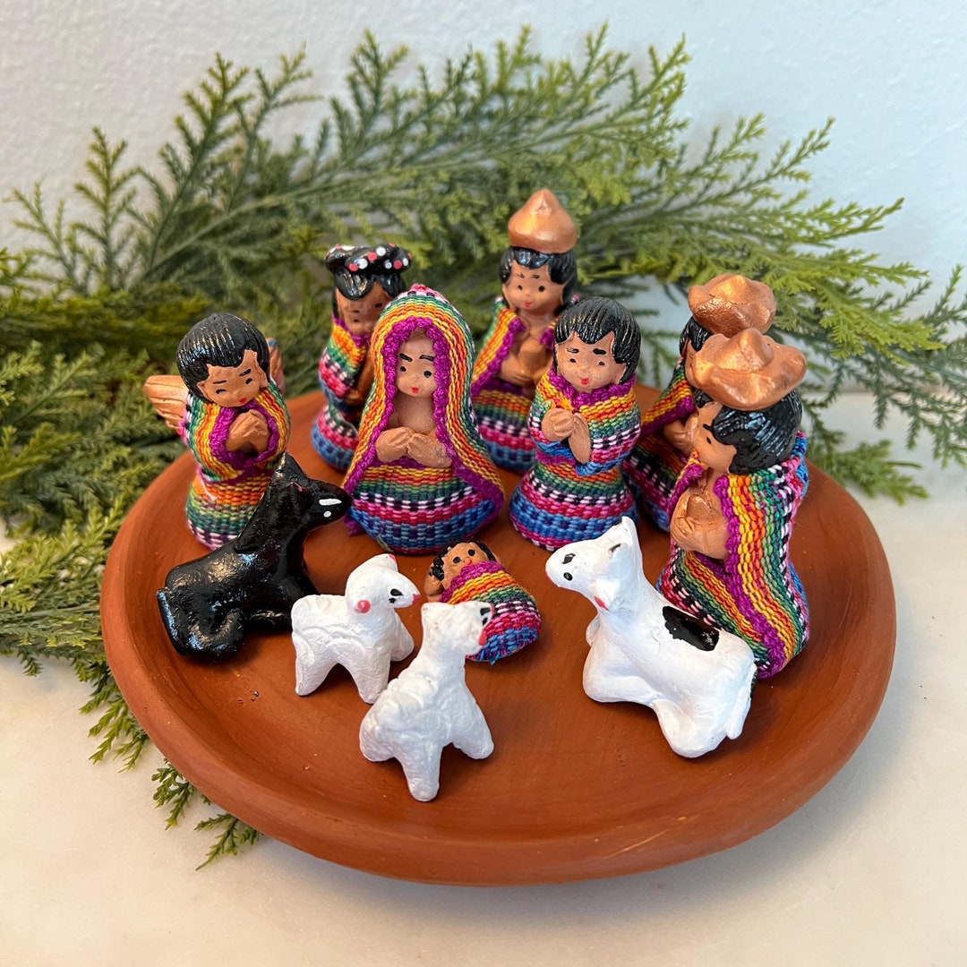 Vtg GUATEMALAN Miniature Clay Nativity Set, Holy Family Creche, People ...