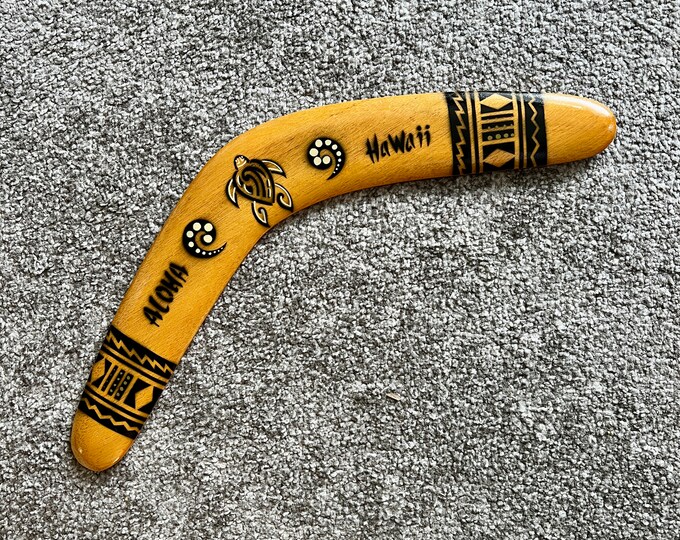 Vintage HAWAIIAN BOOMERANG Folk Art, 16"w Hand Painted Wood Souvenir ...