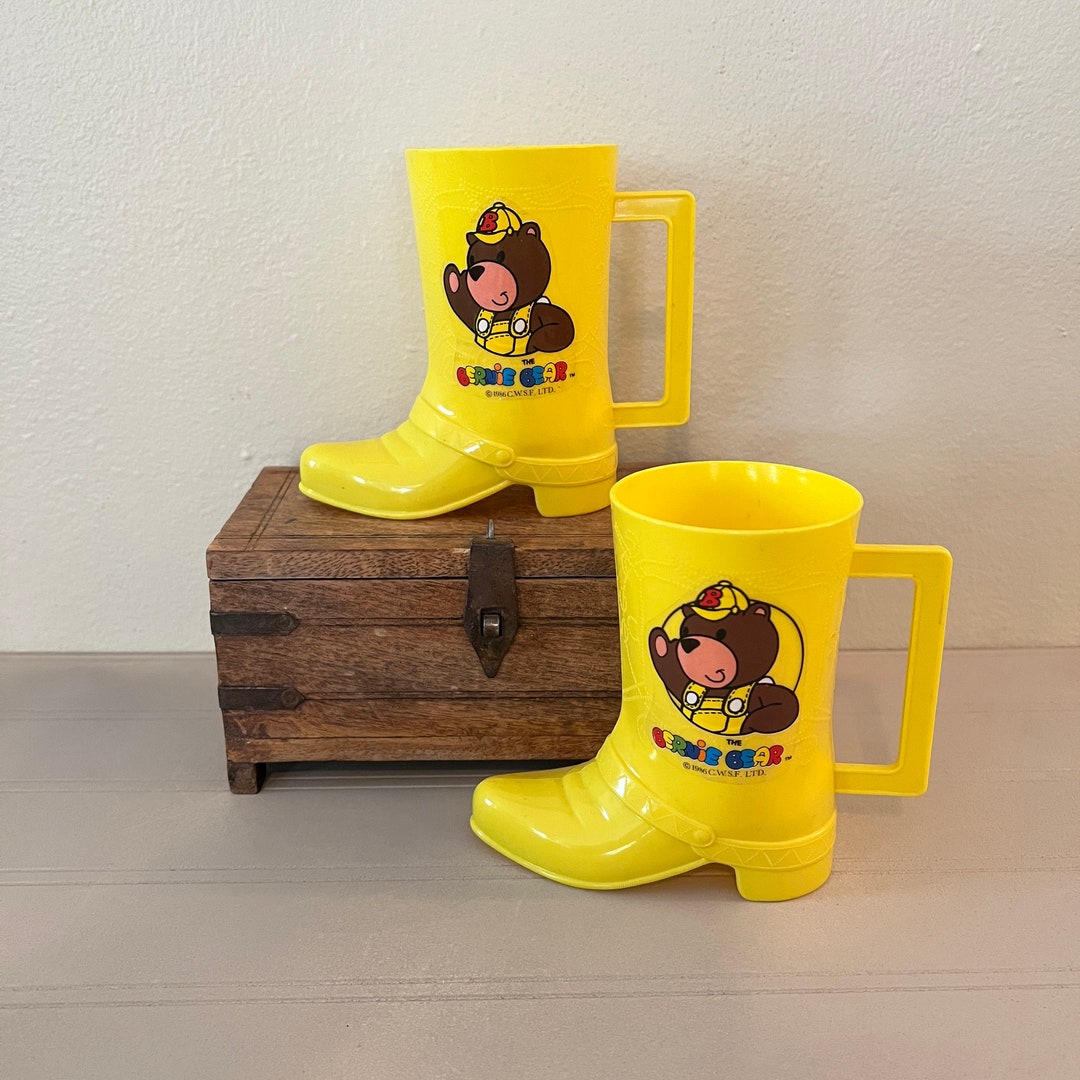1986 BERNIE BEAR CWSF Child's Boot Cups, Set of 2 Yellow Hard Plastic ...