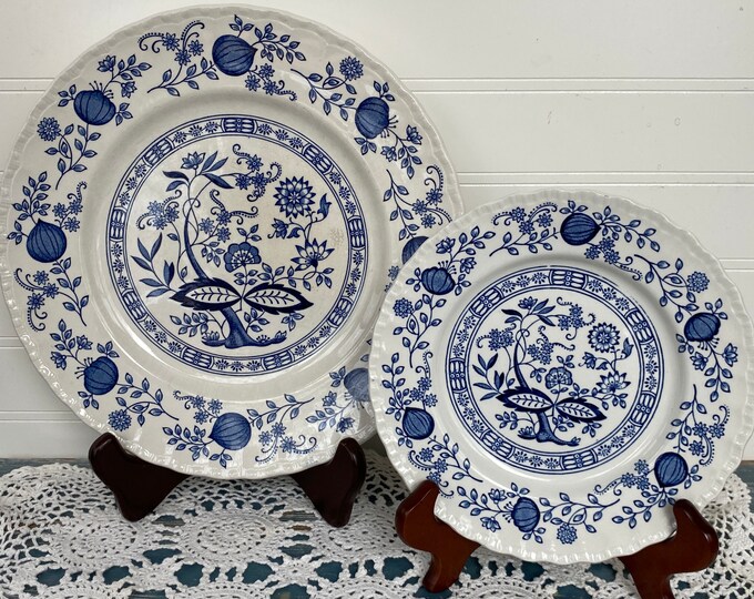 1970s WEDGWOOD BLUE Heritage Plates, Choice of 10" Dinner Plates OR 7 ...