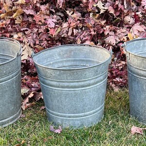Vintage GALVANIZED PAIL BUCKET Wire Swing Handle 12 Rustic - Etsy