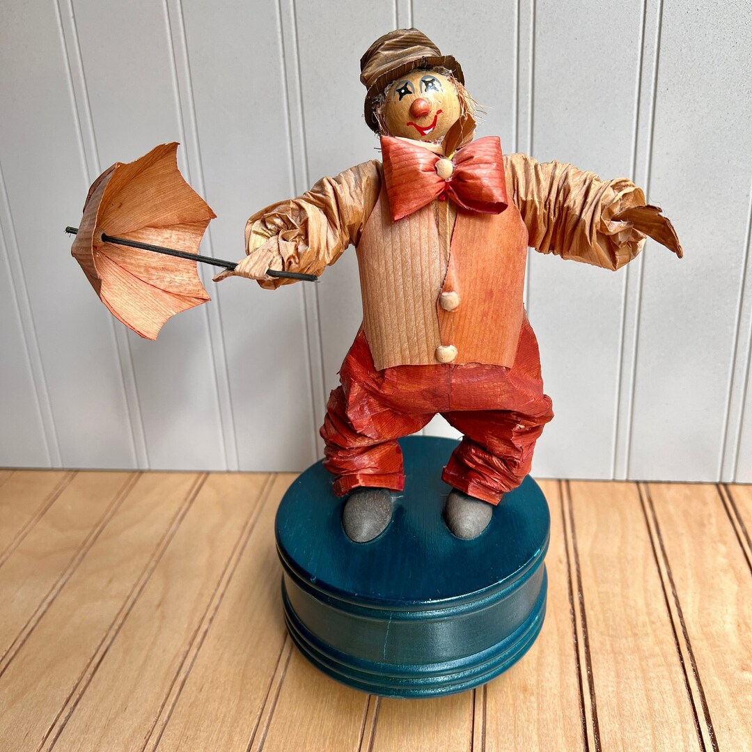 Vtg PENCO CLOWN Music BOX Rotating Cornhusk Scarecrow Clown W/ Umbrella ...