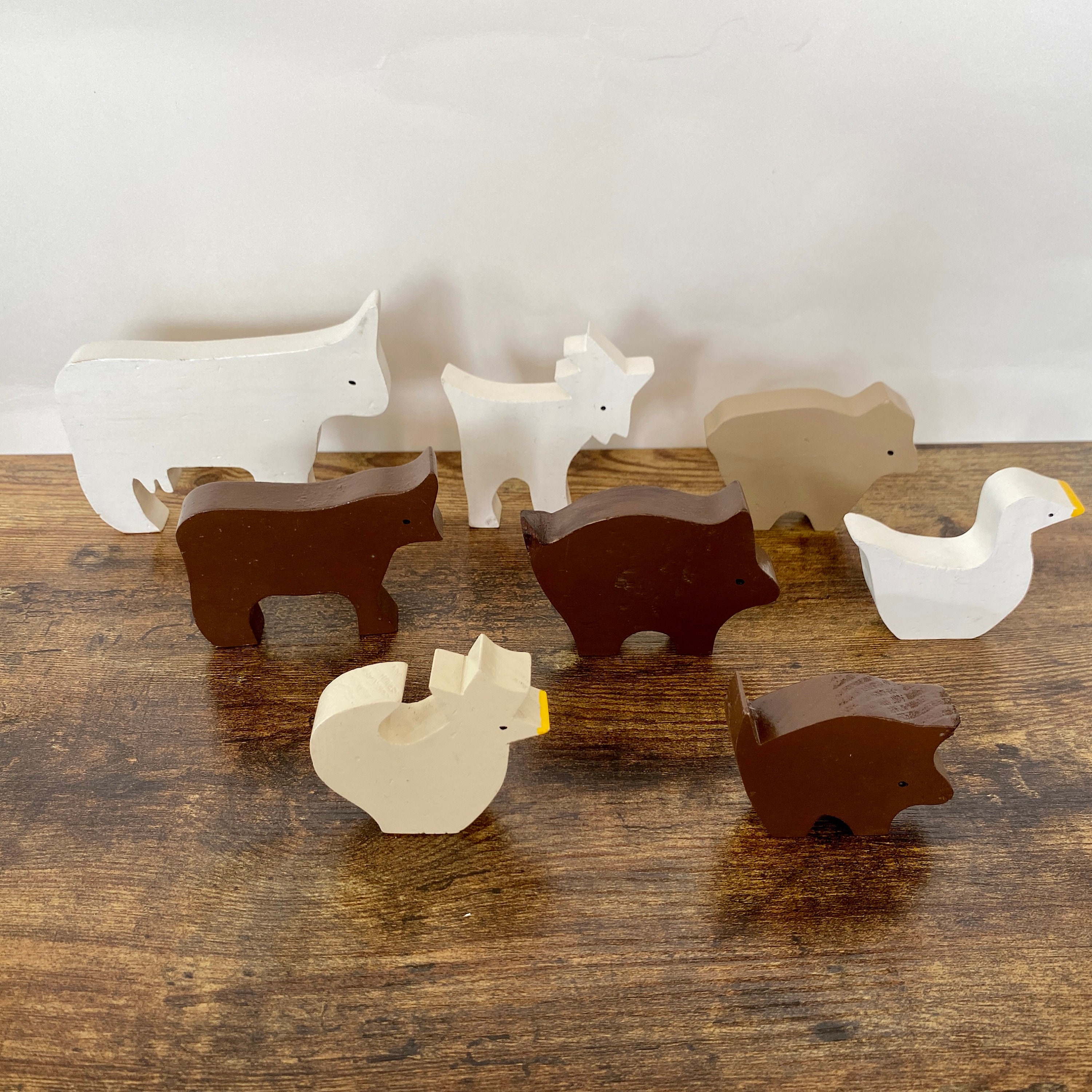 8 WOOD FARM ANIMAL Cut-outs Painted Stand-up Barnyard Figures | Etsy