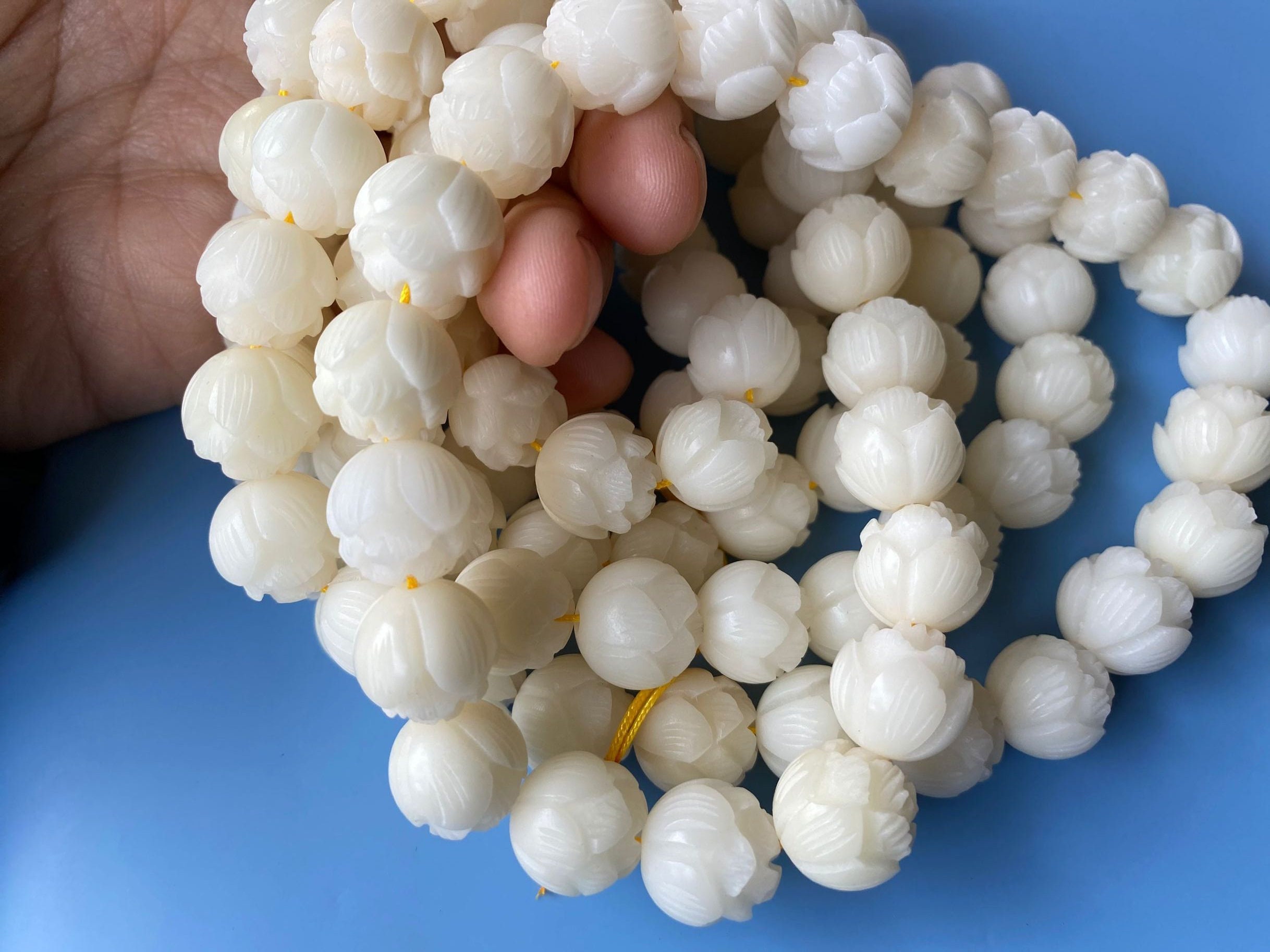 Full Strand Weathered Bodhi Root Carved Lotus Beads 13-14 - Etsy