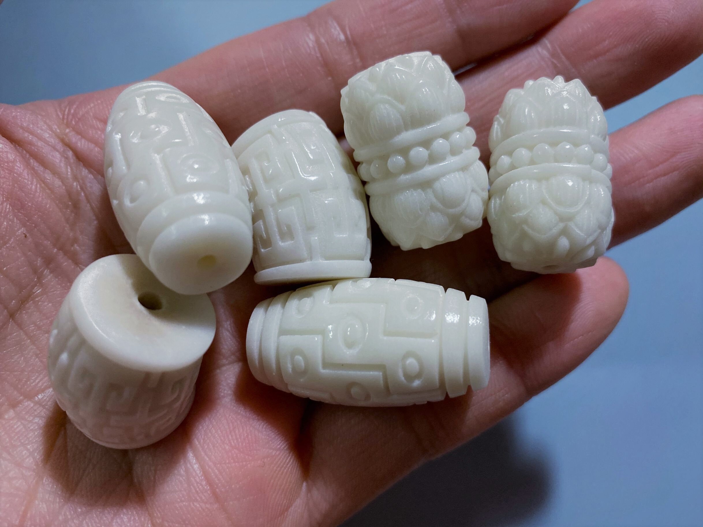 2 PCS Natural Corozo Nuts Carving Bucket BeadsMantra BeadsOM | Etsy