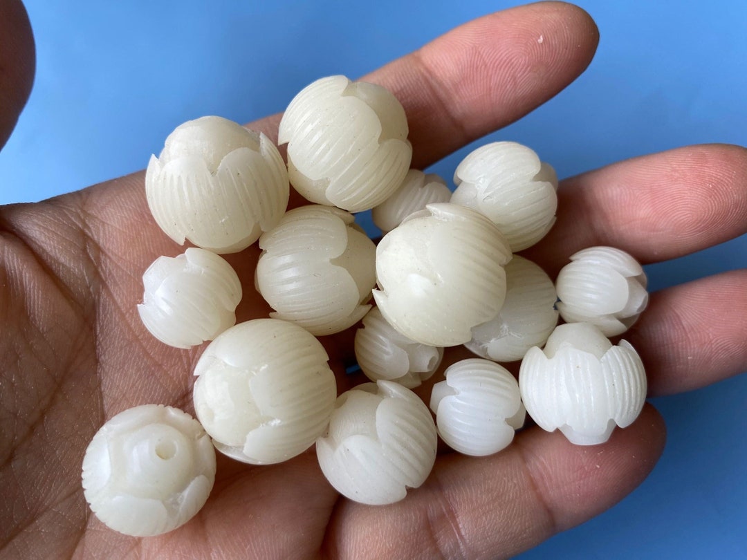 5 Lotus Bodhi Beads: Carved Flower Beads, DIY Jewelry (12-18 Mm) - Etsy
