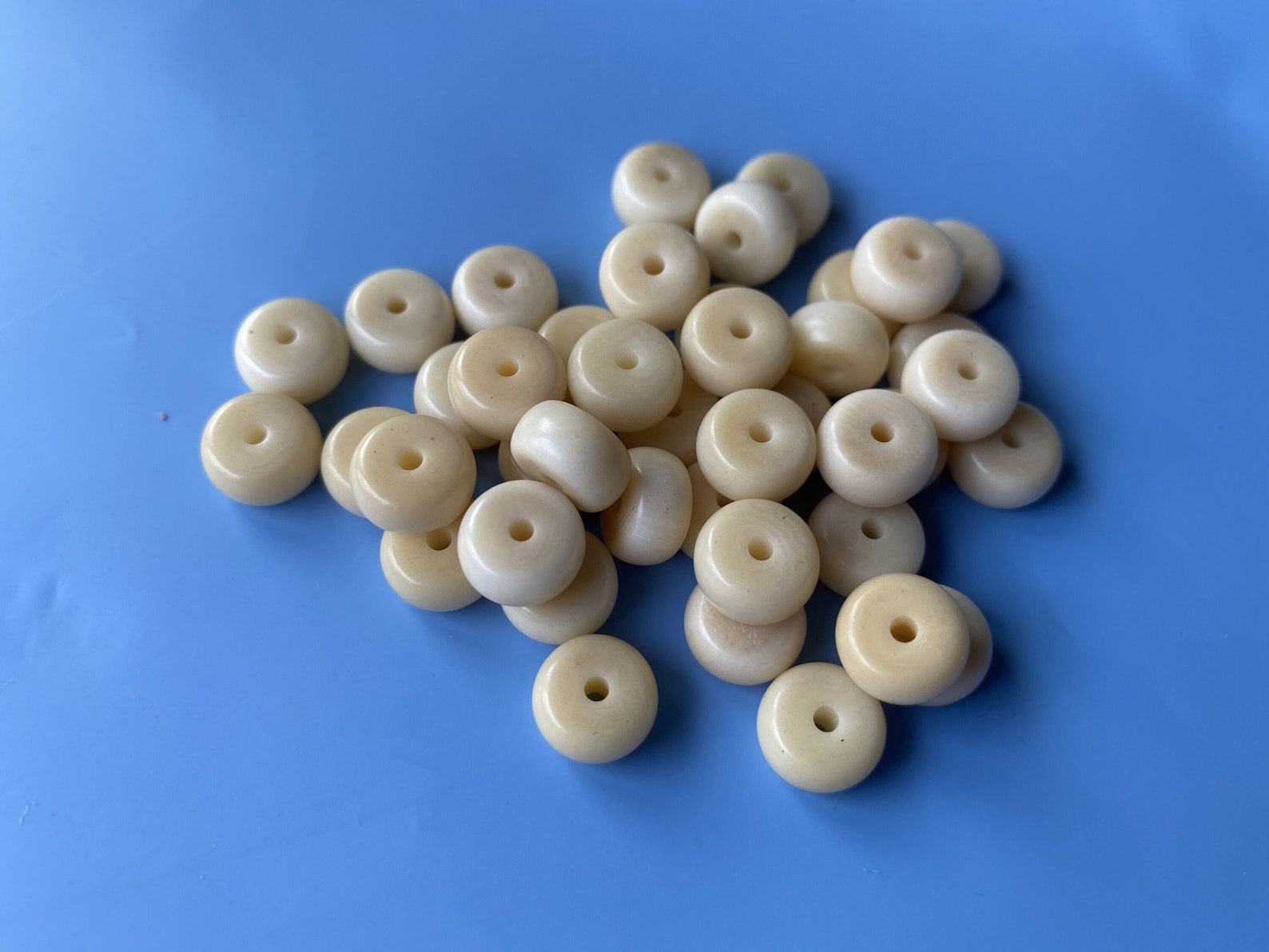 20 PCS Natural Corozo Nuts Stopper Beads 104 Mm 95 Mmspacer | Etsy