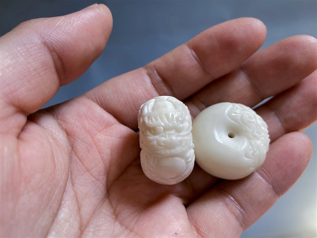 1 PC Natural Corozo Nuts Engraved Dragon Head Donut Pendant Charms 23 ...